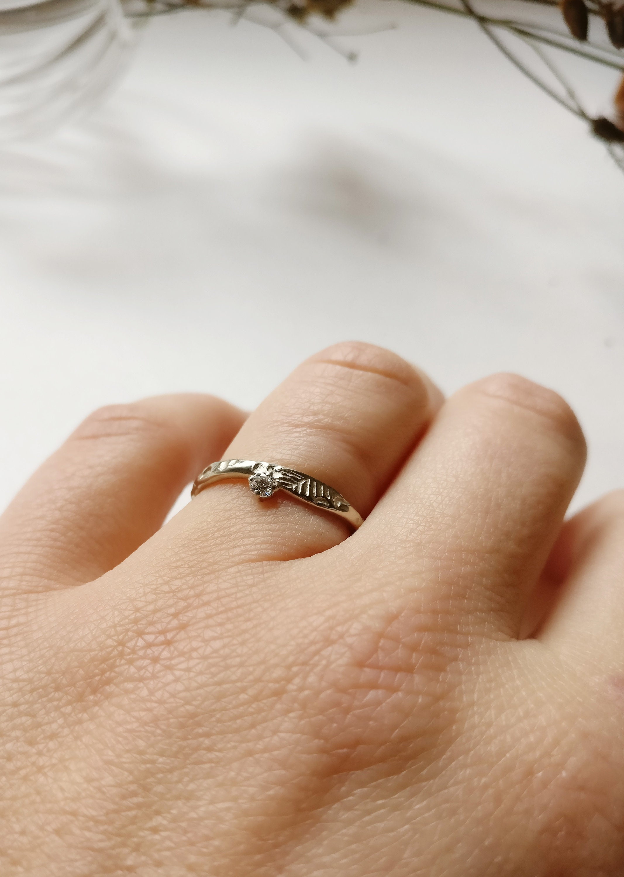 18K White Golden EVA Ring With With DIAMOND 0,09ct Si F. Alternative ...