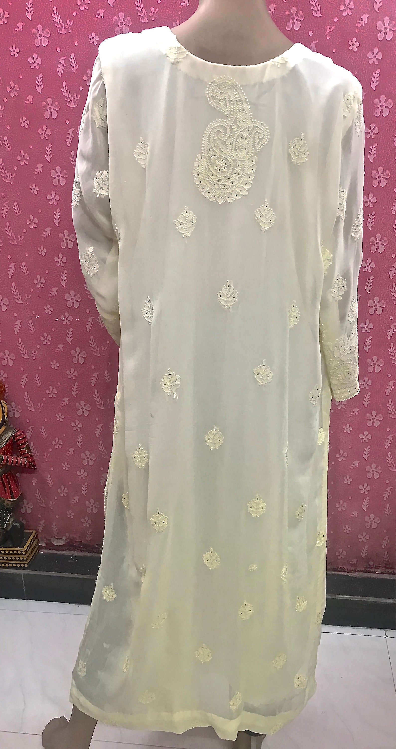 Lucknow CHIKANKARI Hand Embroidery With MUKAISH Work Indian - Etsy Hong ...