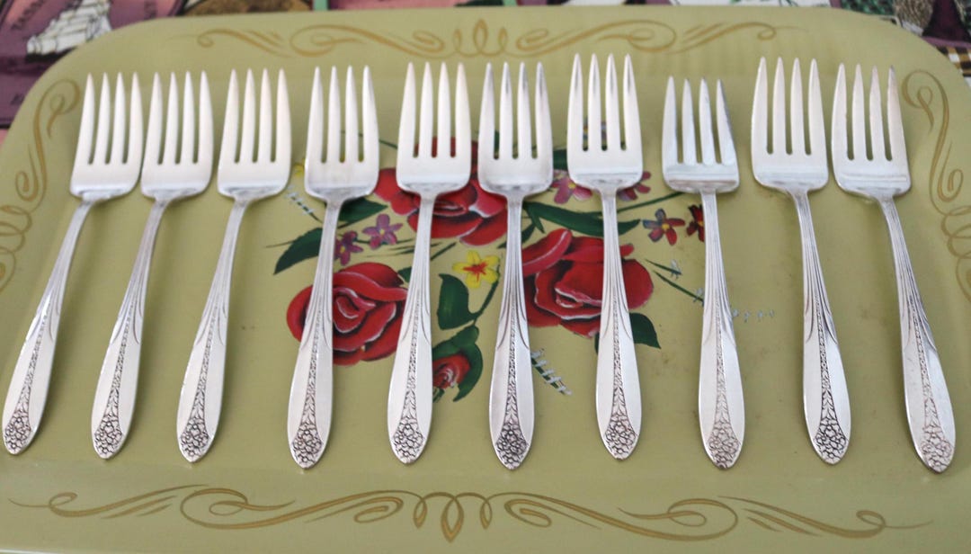 Beautiful Dessert Forks 10 Piece Set, National Silver Co. Vintage ...