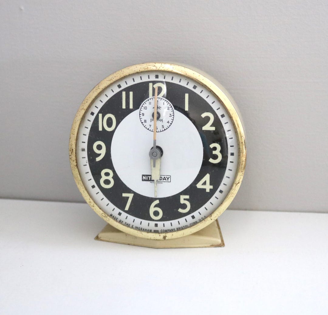 Nite N Day E Ingraham Vintage Clock for Display, Retro Tabletop Clock ...