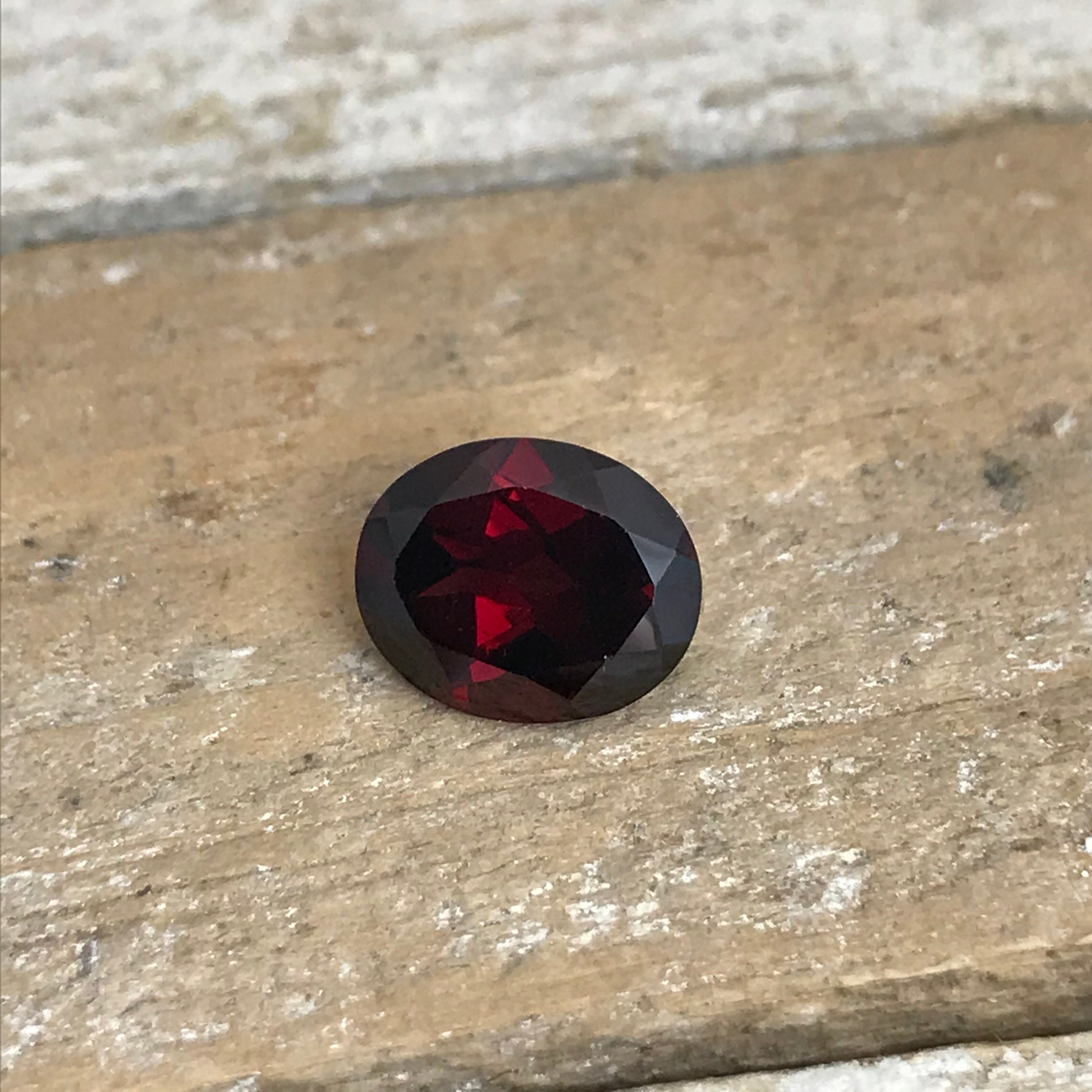 Dark Red Garnet 4.55 Carat 10.9x8.8mm Oval Cut Mozambique | Etsy