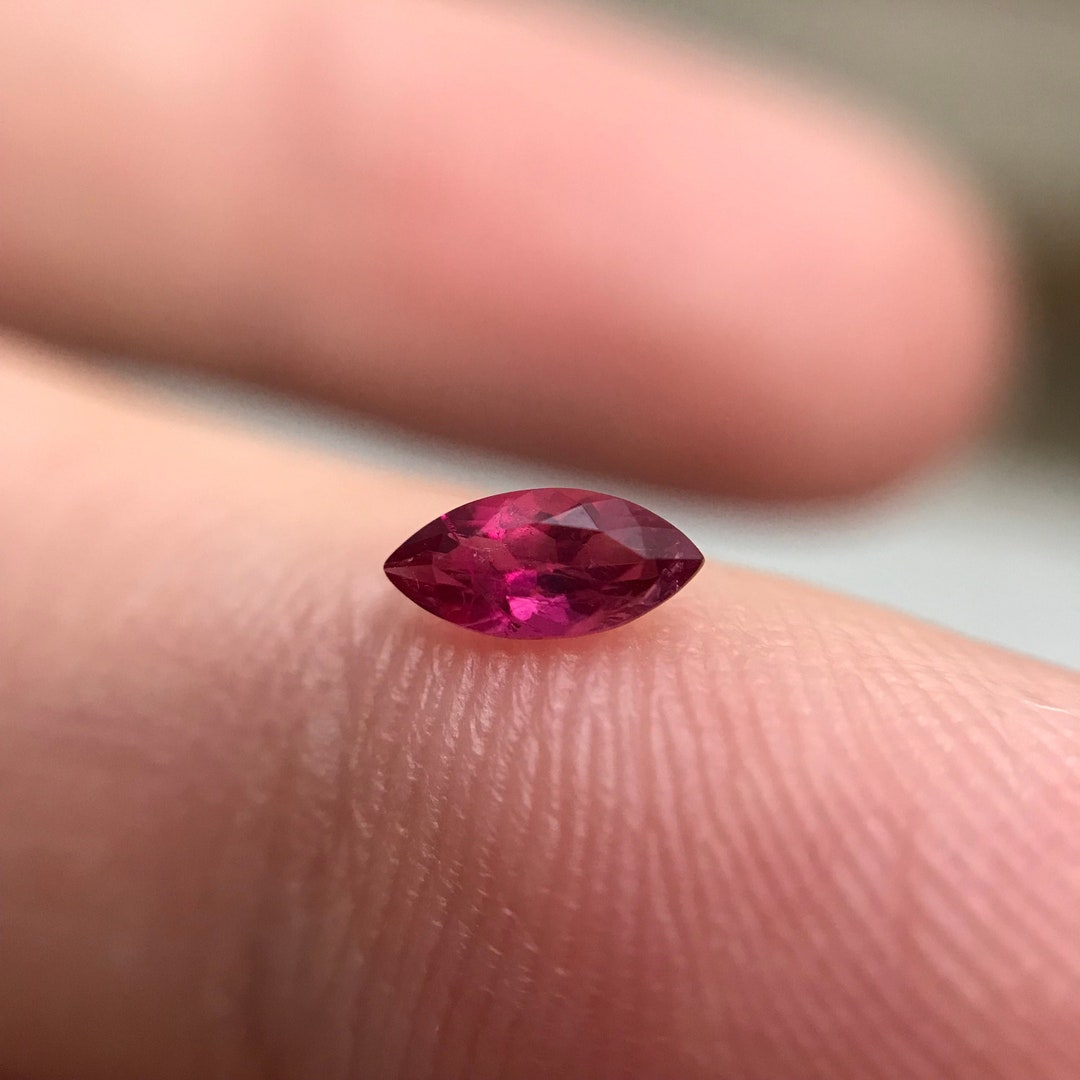 5.6x2.6mm Marquise Cut Red Beryl, 0.17 Ct. Faceted Bixbite, Natural Red ...