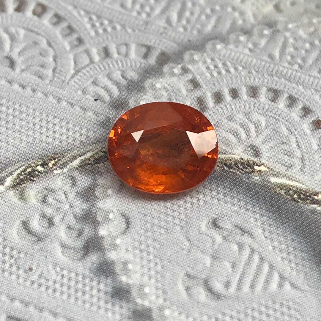 4.88 Carat Natural Mandarin Spessartite Garnet 10.7x9mm 0val Wholesale ...