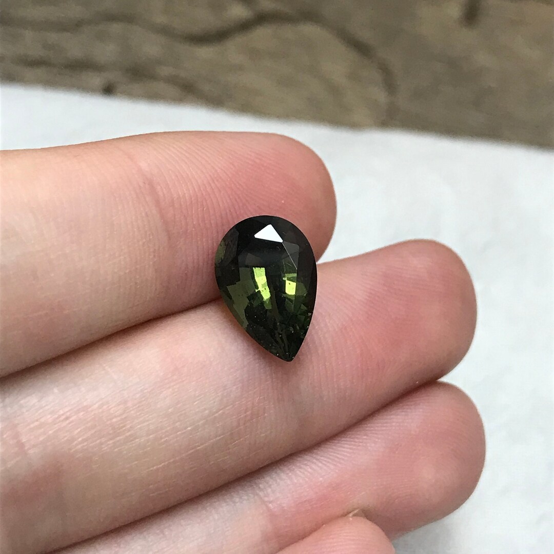 12x8mm Moldavite, 2.52 Carat Pear Cut, Faceted Green Gemstone, Tektite ...