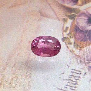 1.13ct Pink Padparadscha Sapphire 7x5mm Oval Rare Orangy Pink Purple ...