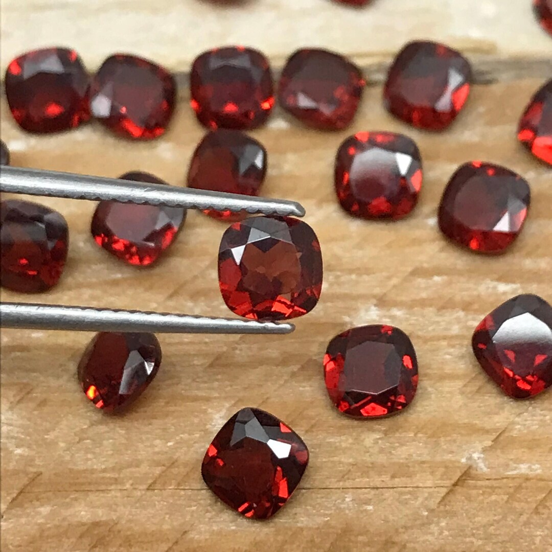 One Garnet 5mm Cushion Cut Faceted Loose Stones Unmounted Gemstone Red ...