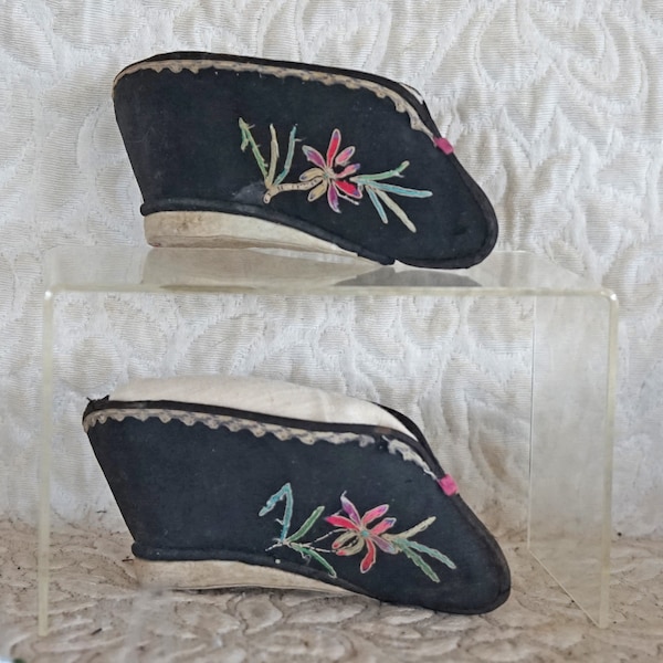 Lotus Shoes - Etsy