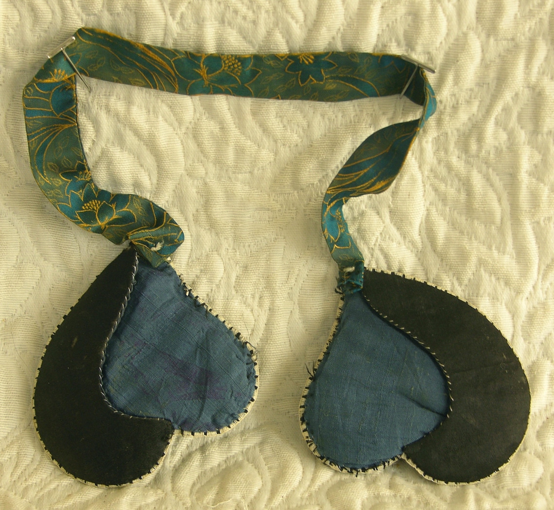 Antique Chinese Pair of Embroidered Ear Muffs From Qing Dynasty - Etsy