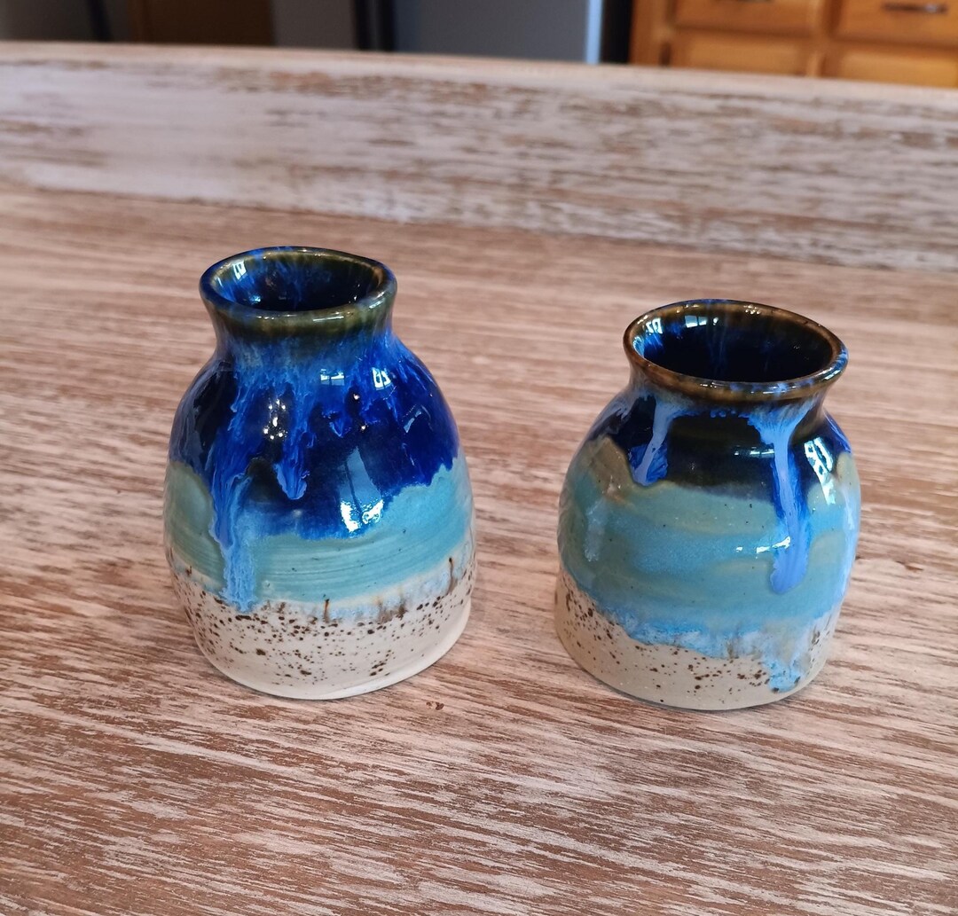 Blue Bud Vase, Blue Pottery, Beach Pottery, Beach Style Pottery, Dark ...