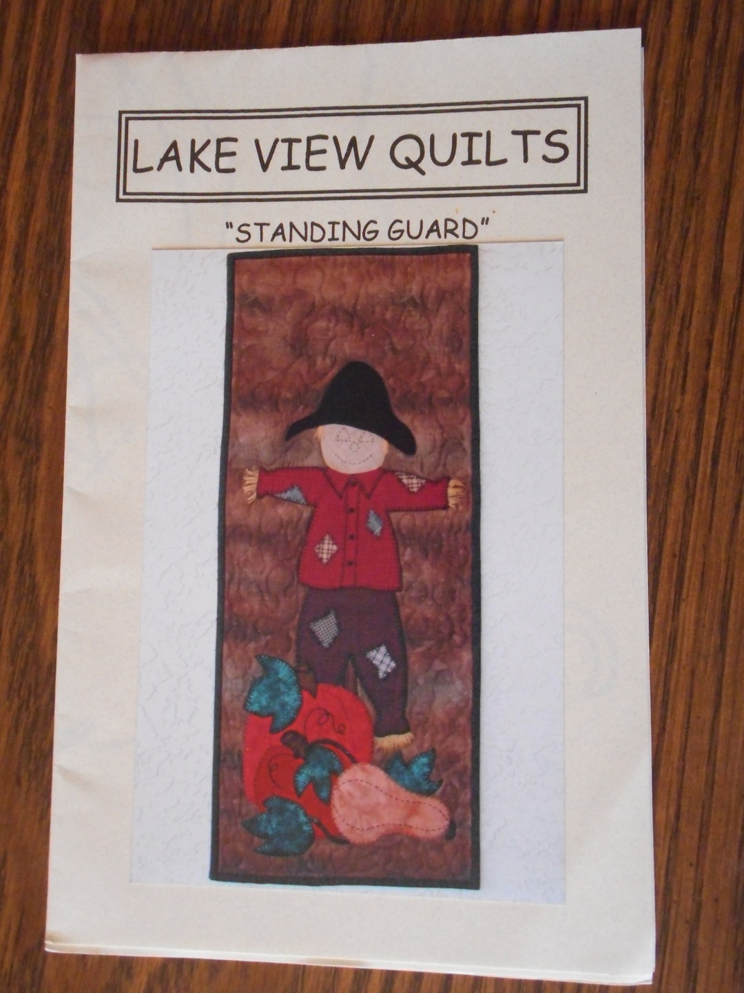 Standing Guard Scarecrow Quilt by Lakeview Quilts. 13 X 30.5 Inches ...