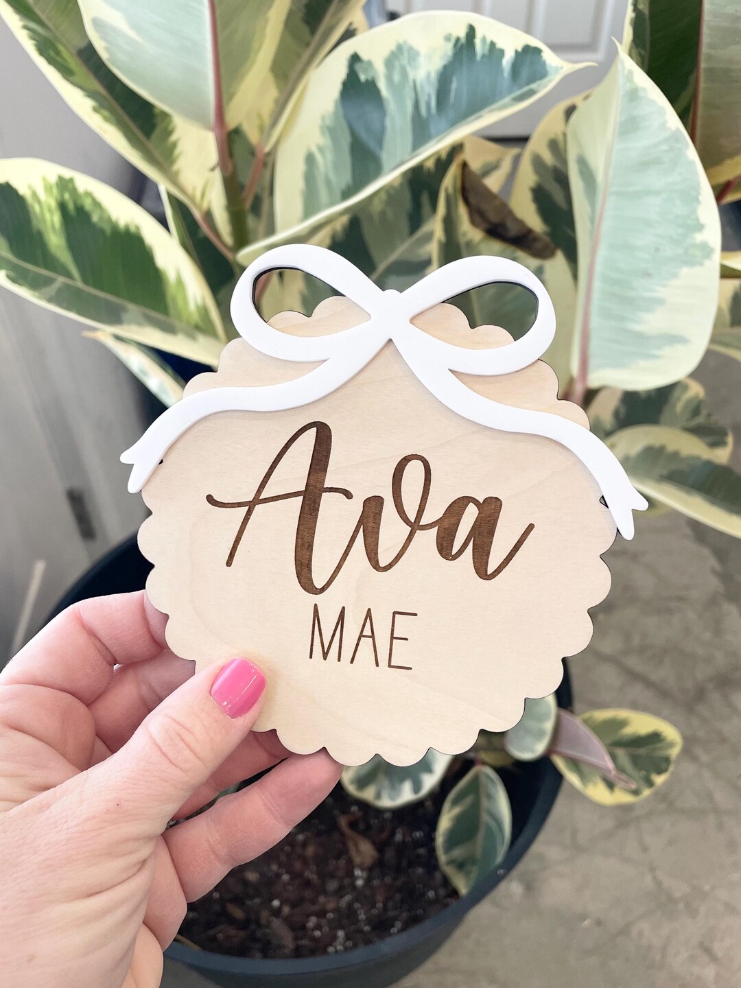 Scalloped Bow Girl Name Plate | Birth Announcement Sign Girl Baby Birth ...