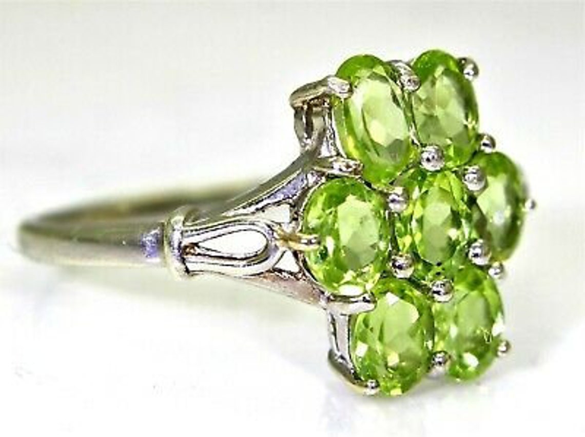 Pretty Peridot Cluster 9ct White Gold Ring N ~ 6 3/4 - Etsy UK
