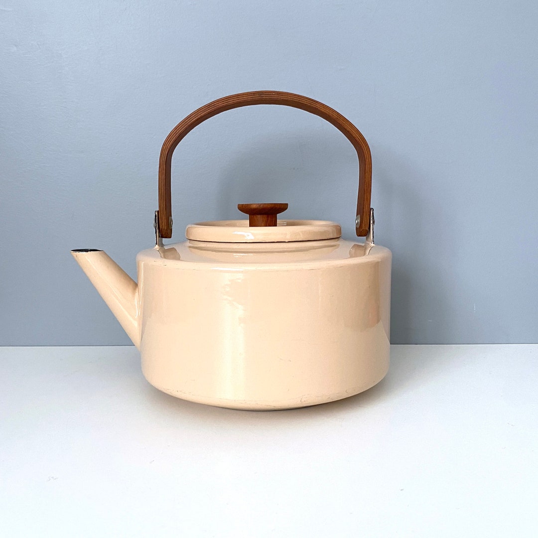 Copco Michael Lax Tea Kettle 117 in Beige Enamel, Teak Handles ...