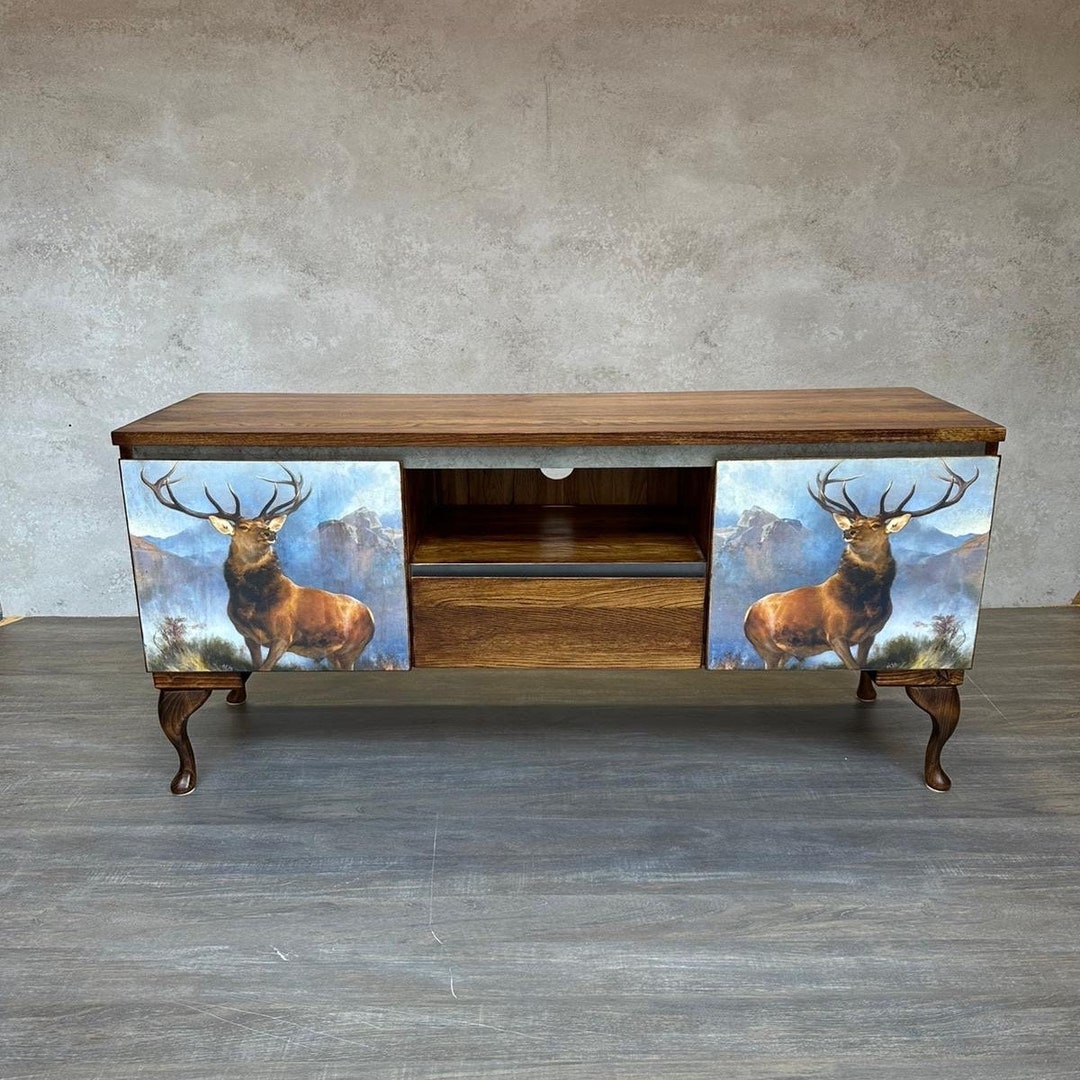 Large Highland Stag TV Stand With Queen Anne Legs - Etsy UK