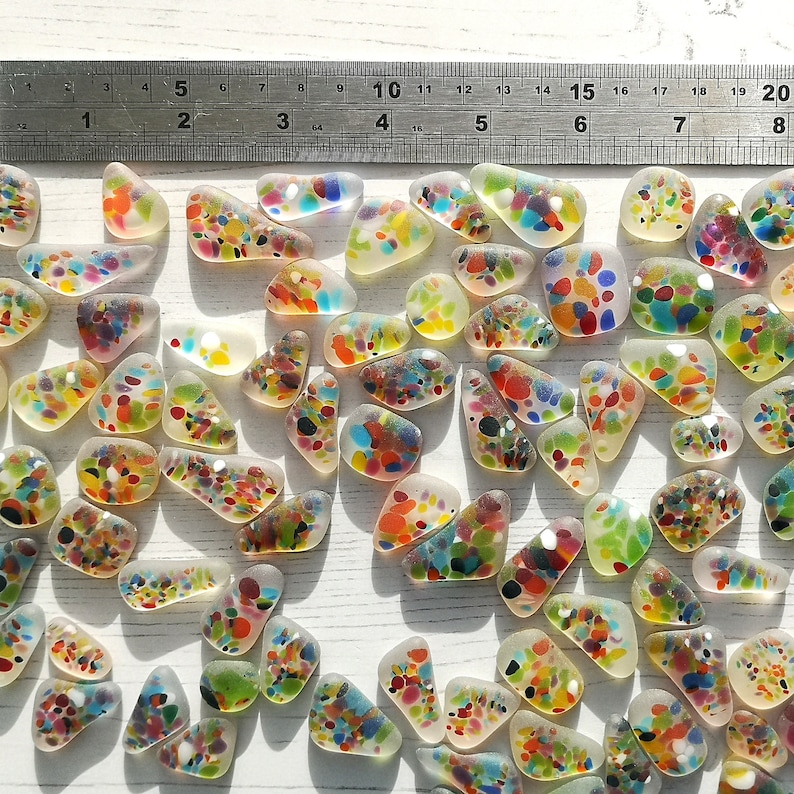 Tumbled Glass - Spotty - Mixed Sizes / Amounts - Raw Pieces to Use in ...