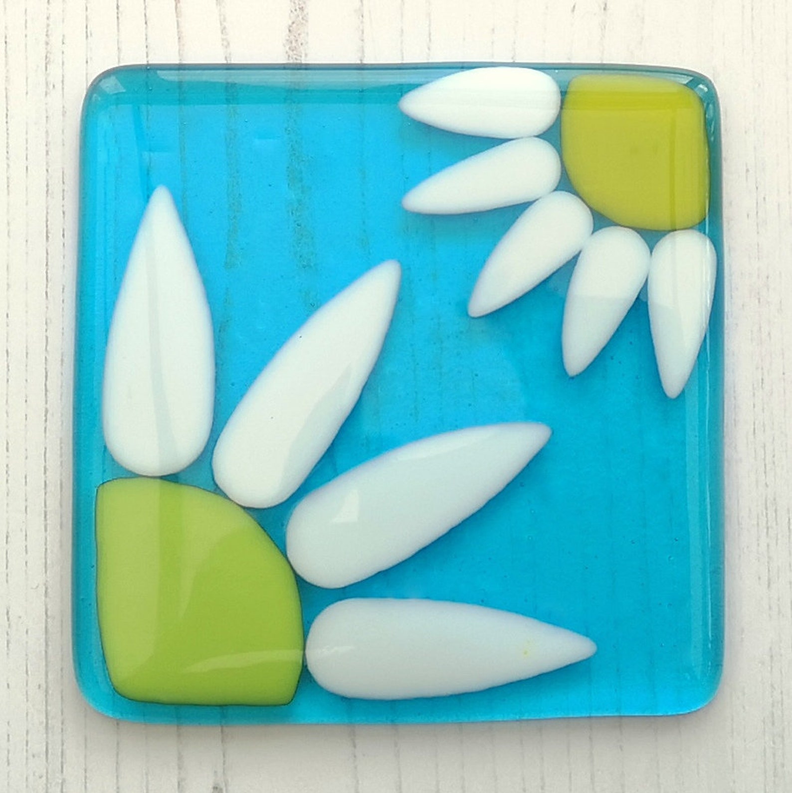 Handmade Fused Glass Daisy Drinks Coaster - Daisies - Flower Art ...