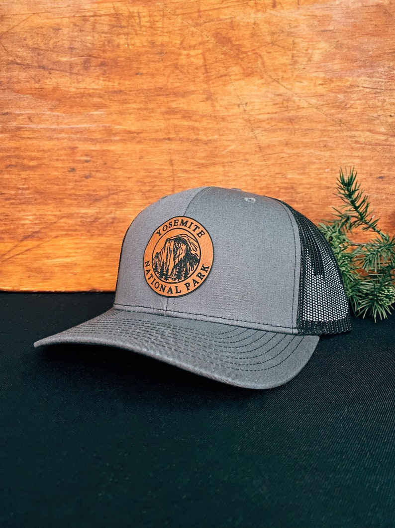 Yosemite - California - Sierra Nevadas - Mountain Leather Round Patch ...