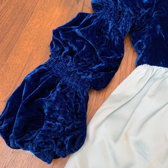 70s Regency style mini dress, blue velvet Marie sleev… - Gem