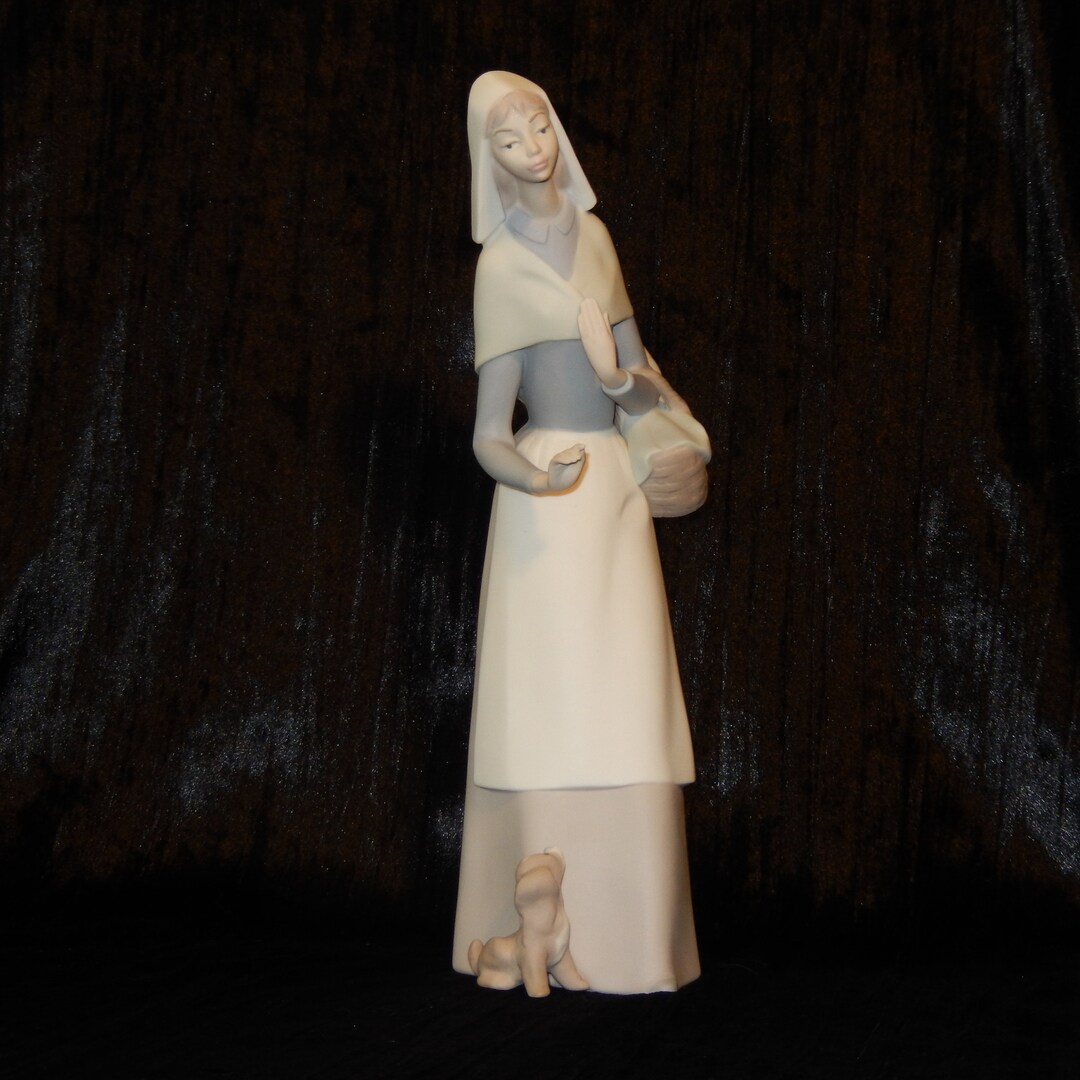 LLADRO Shepherdess With Dog 10.75" Girl Matte Finish Porcelain Lady ...