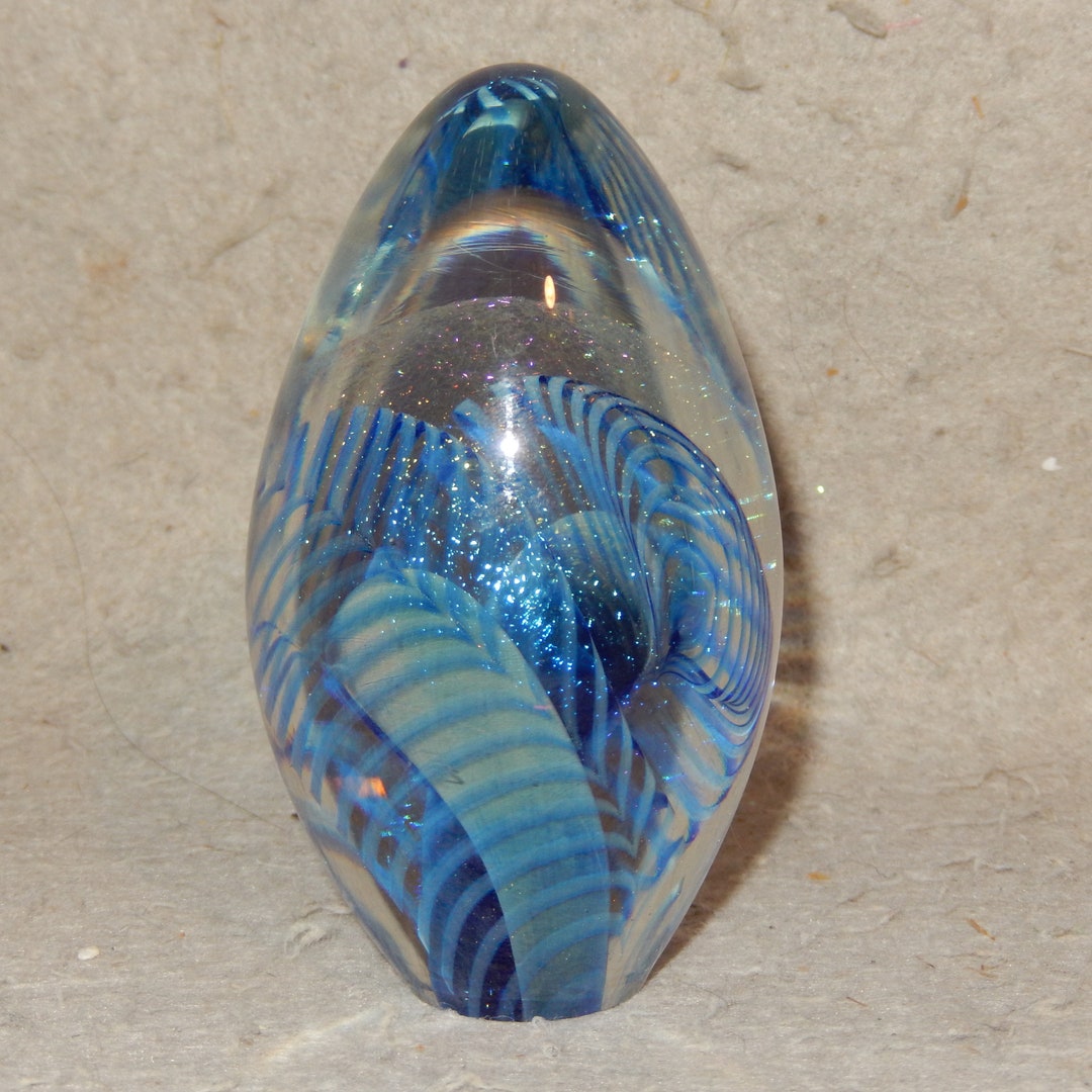 EICKHOLT Large 1992 Signed Art Glass Paperweight Egg Studio Dichroic ...