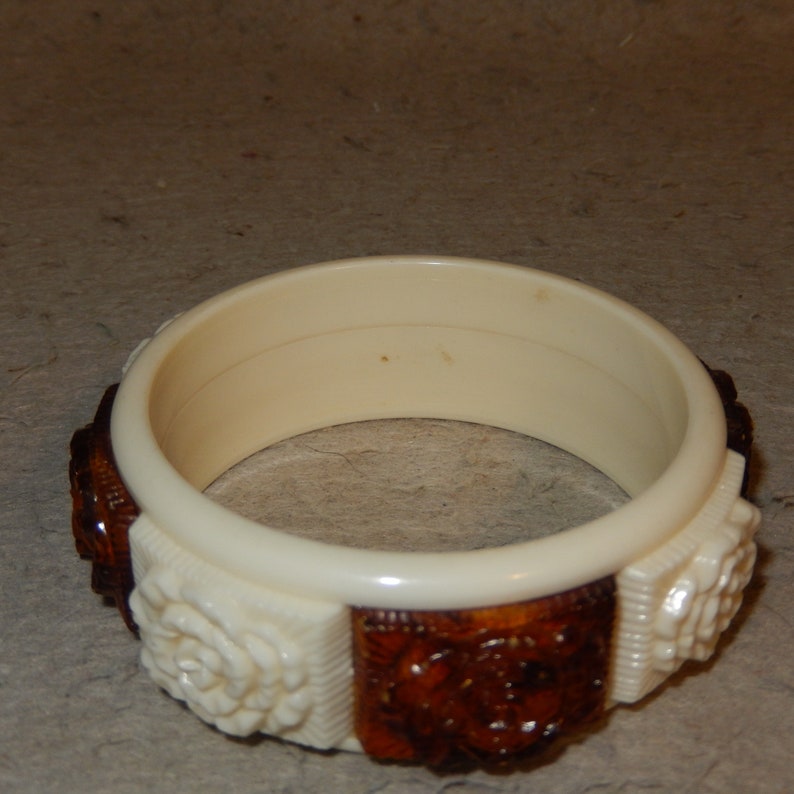Vintage Carved Bangle Bracelet Plastic Cream Tortoise Sarah Coventry ...