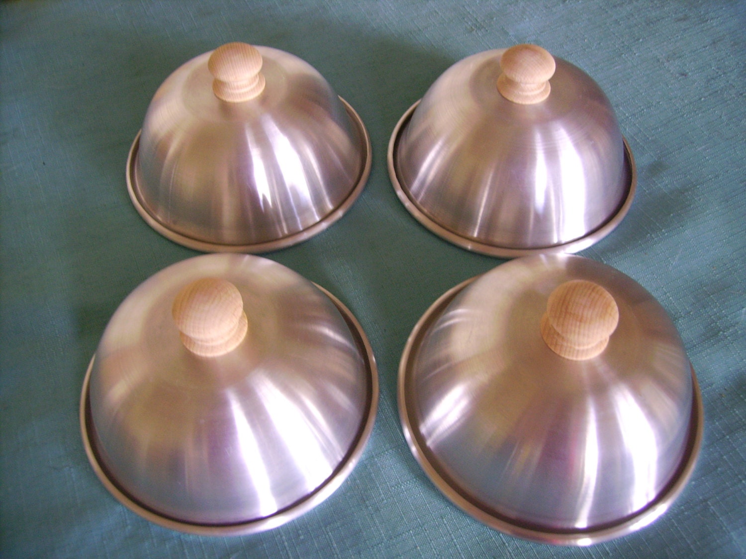 BBQ Burger Basting Lids Set of 4 Cheese Melting Dome Covers 4.75in ...