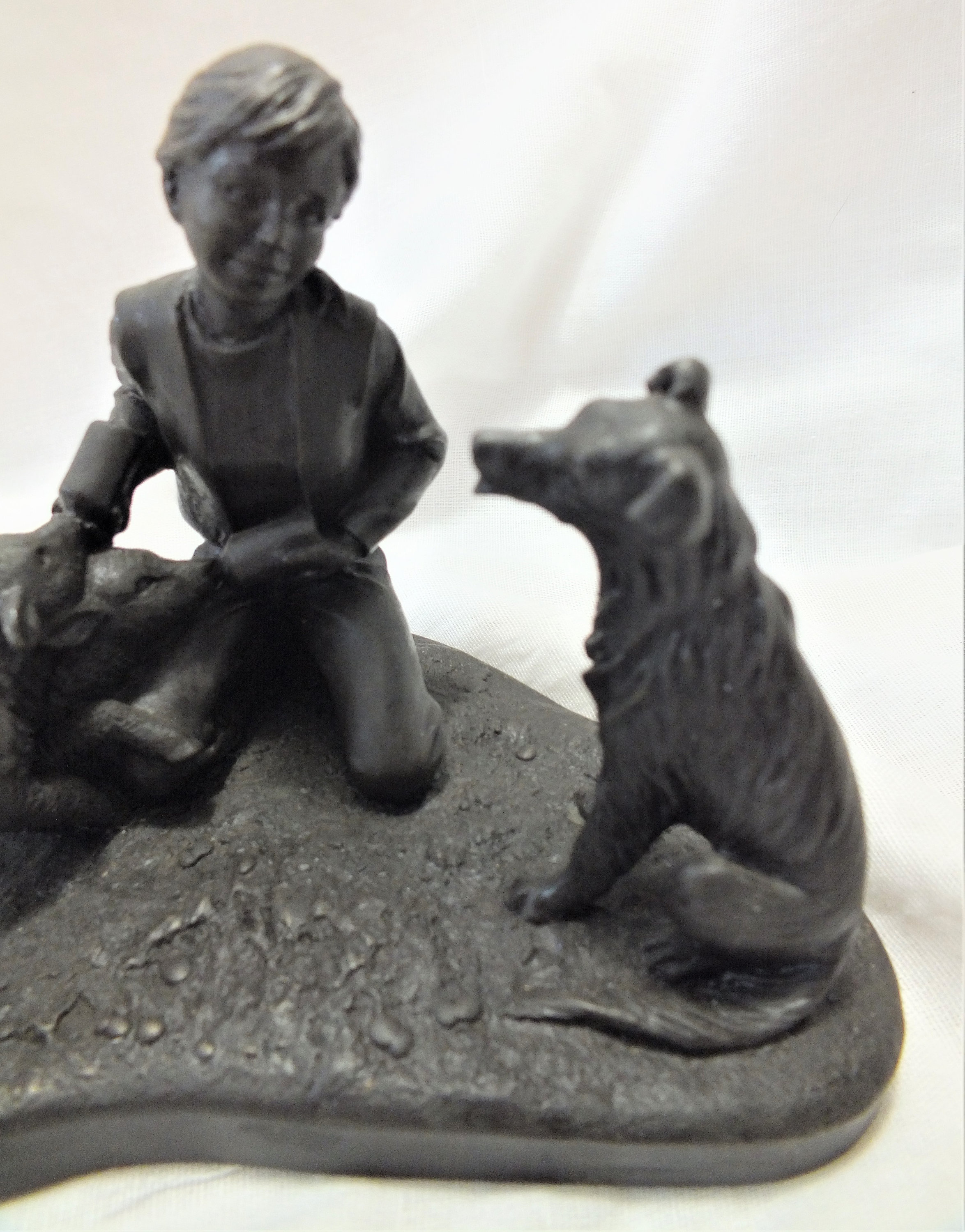 Heredities Figurine of a Shepherdess Feeding Lambs by Pauline - Etsy UK
