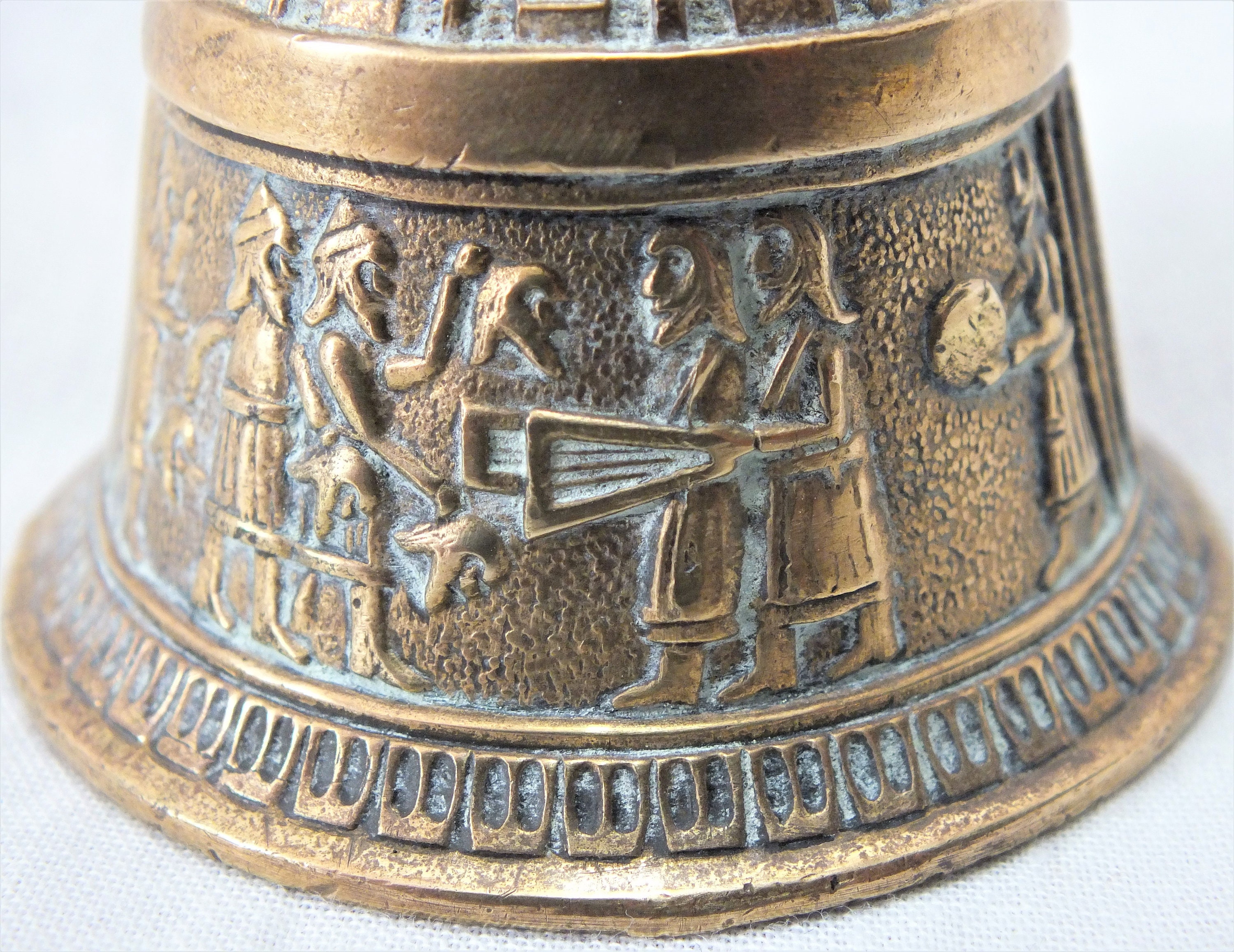 Vintage Peerage Sanctuary Bell With Beheading Scenes - Etsy