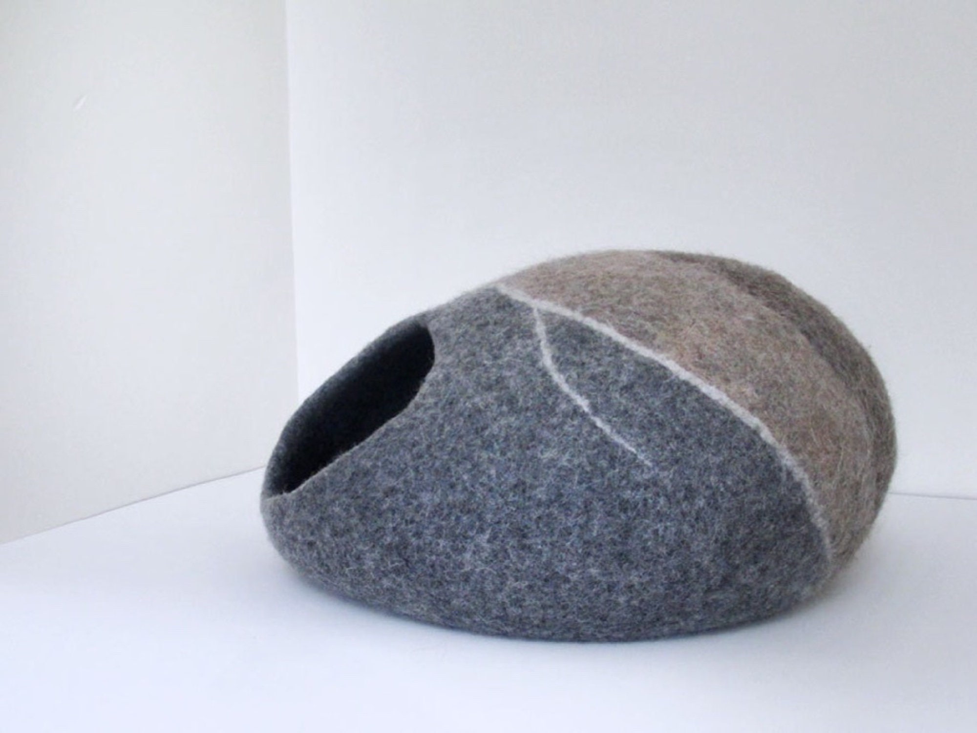 Pebble Wool Felted Cat Cave, Modern Pet Furniture, Cat Lover Gift, Cozy ...