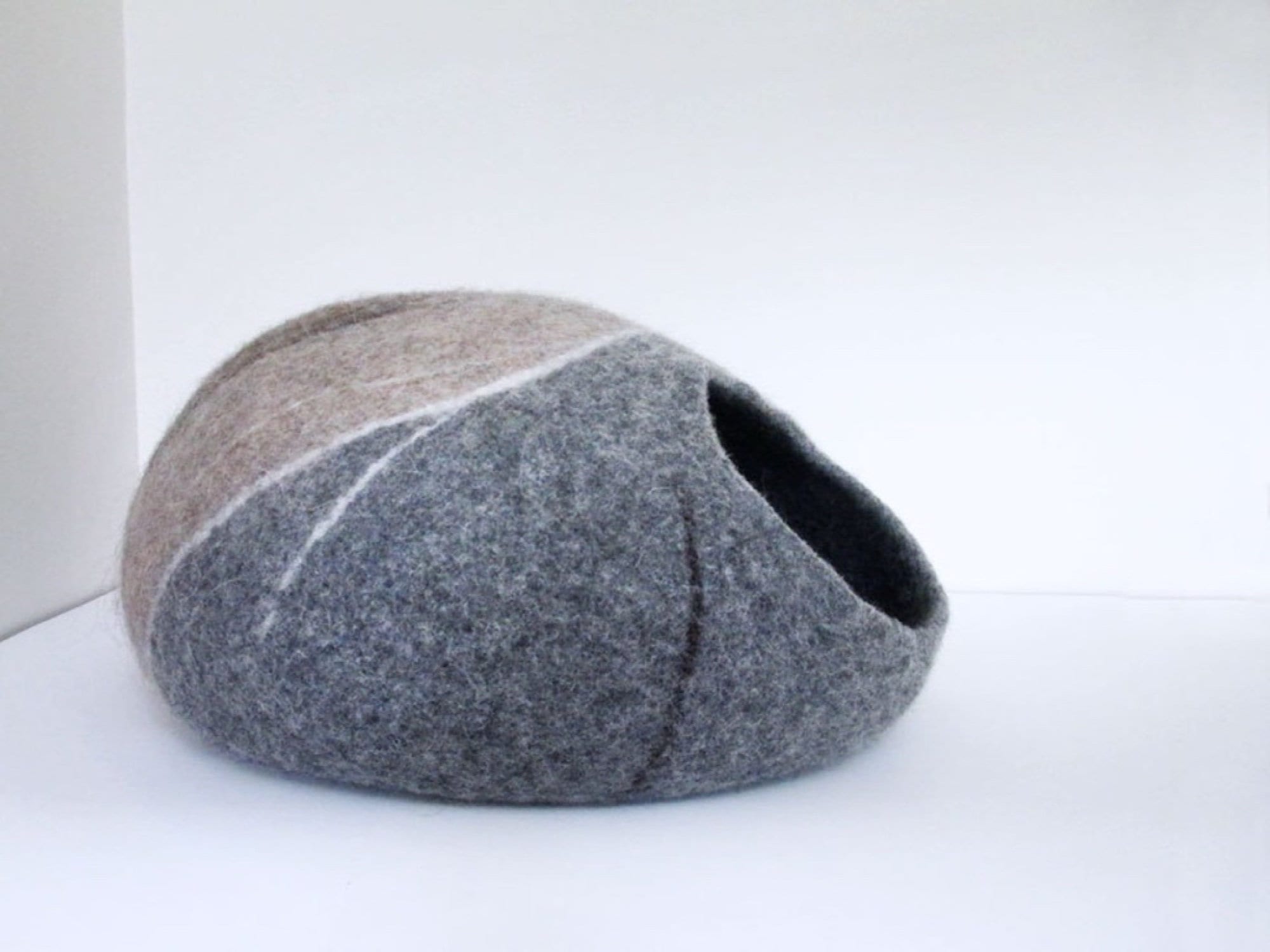 Pebble Wool Felted Cat Cave, Modern Pet Furniture, Cat Lover Gift, Cozy ...