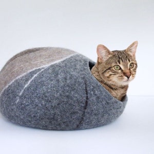 Pebble Wool Felted Cat Cave, Modern Pet Furniture, Cat Lover Gift, Cozy ...