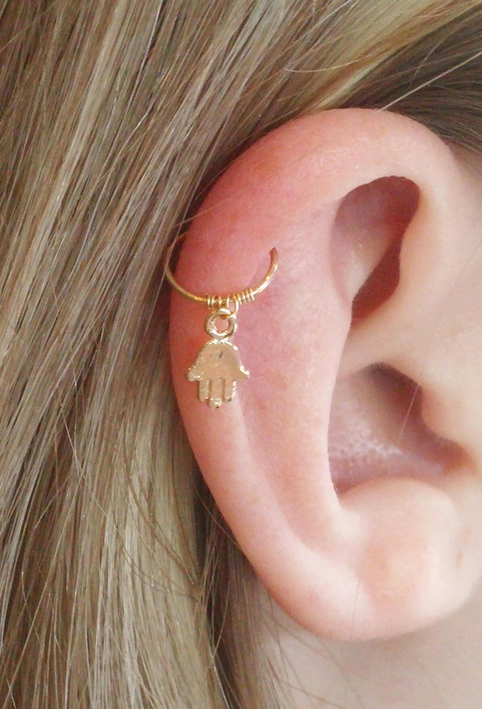 Hamsa aro perforación Helix pendiente Helix aro Helix | Etsy España