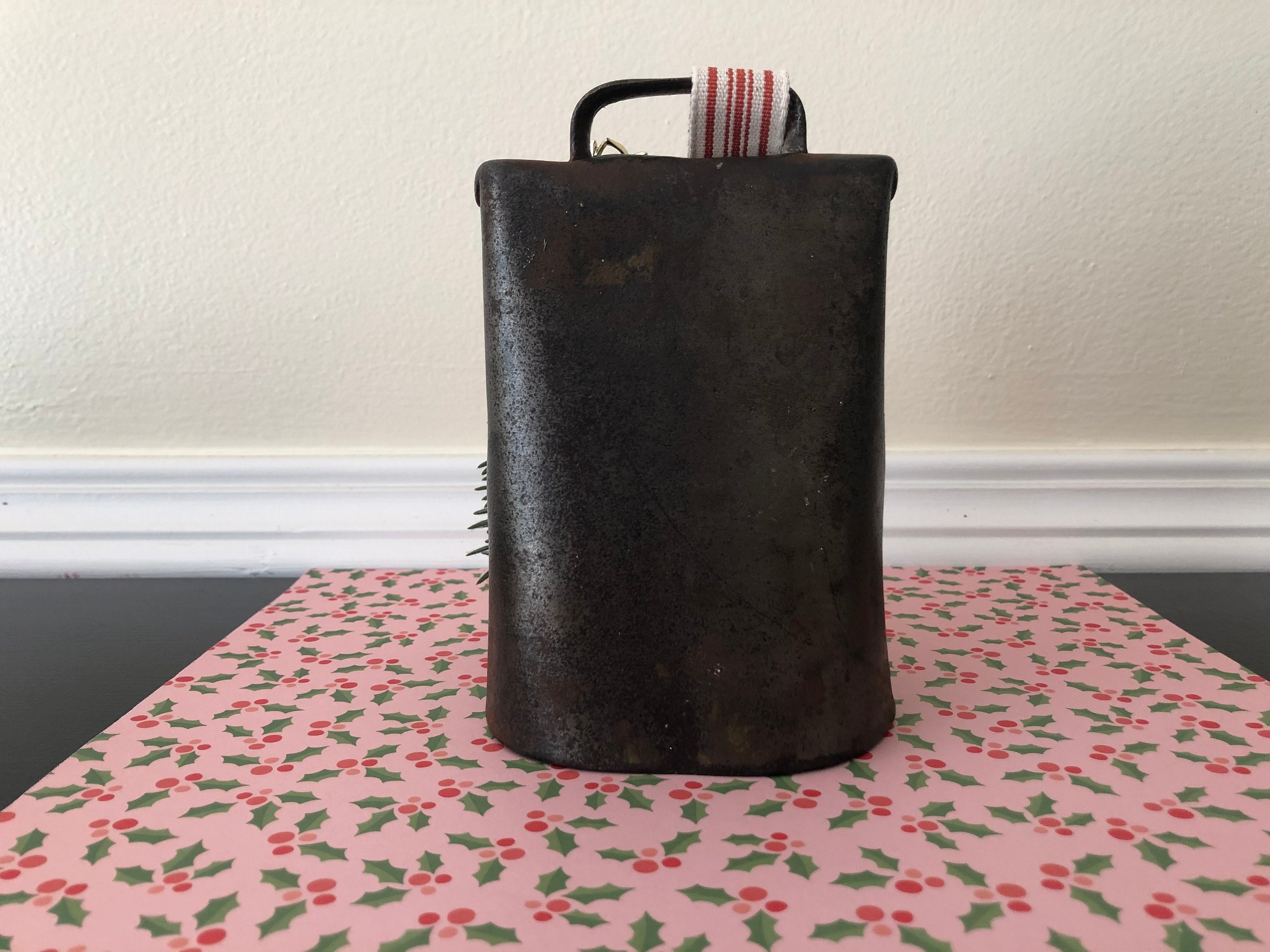 Vintage Cowbell Christmas Decor - Etsy