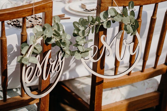 Mr and Mrs Chair Sign Wedding Sign - Etsy
