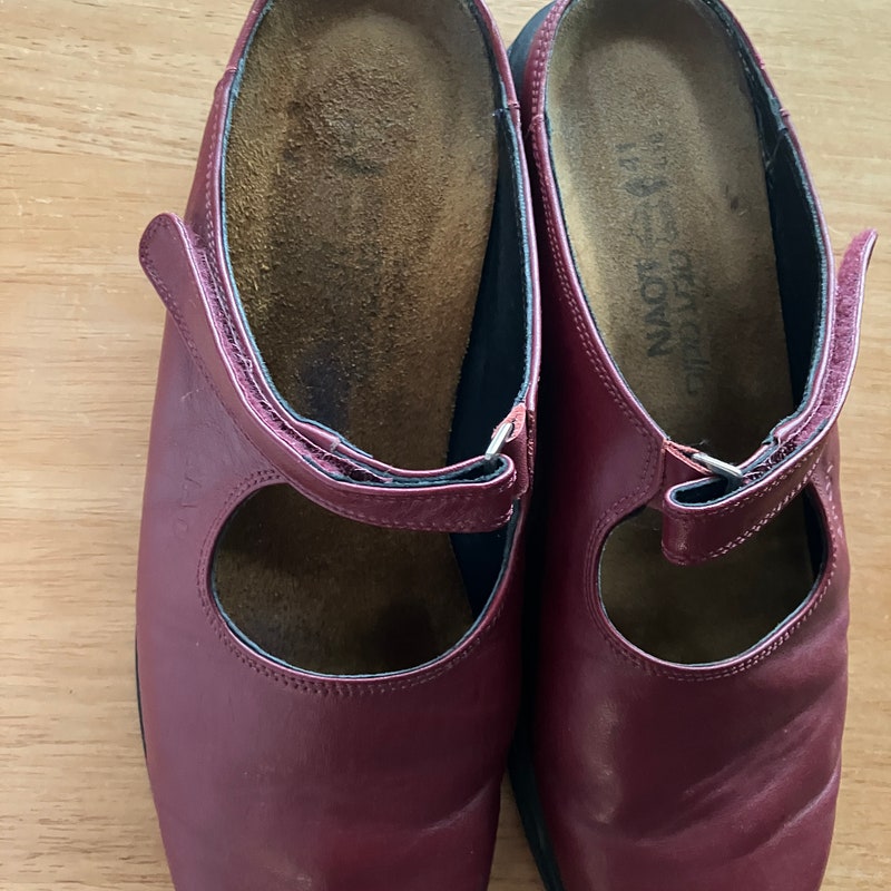 Red Clogs - Etsy