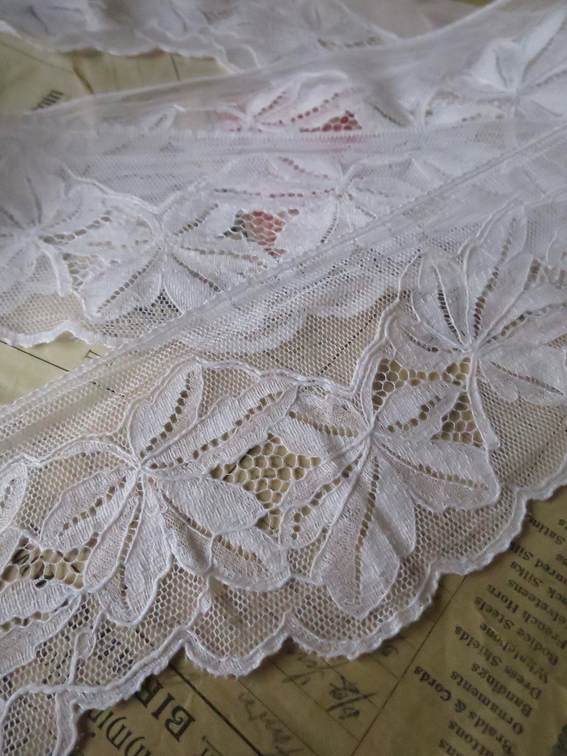 White English Nottingham Lace Deep Large Leaves - Etsy UK