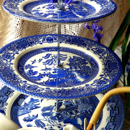Churchill's Famous blue Willow Pattern - Etsy