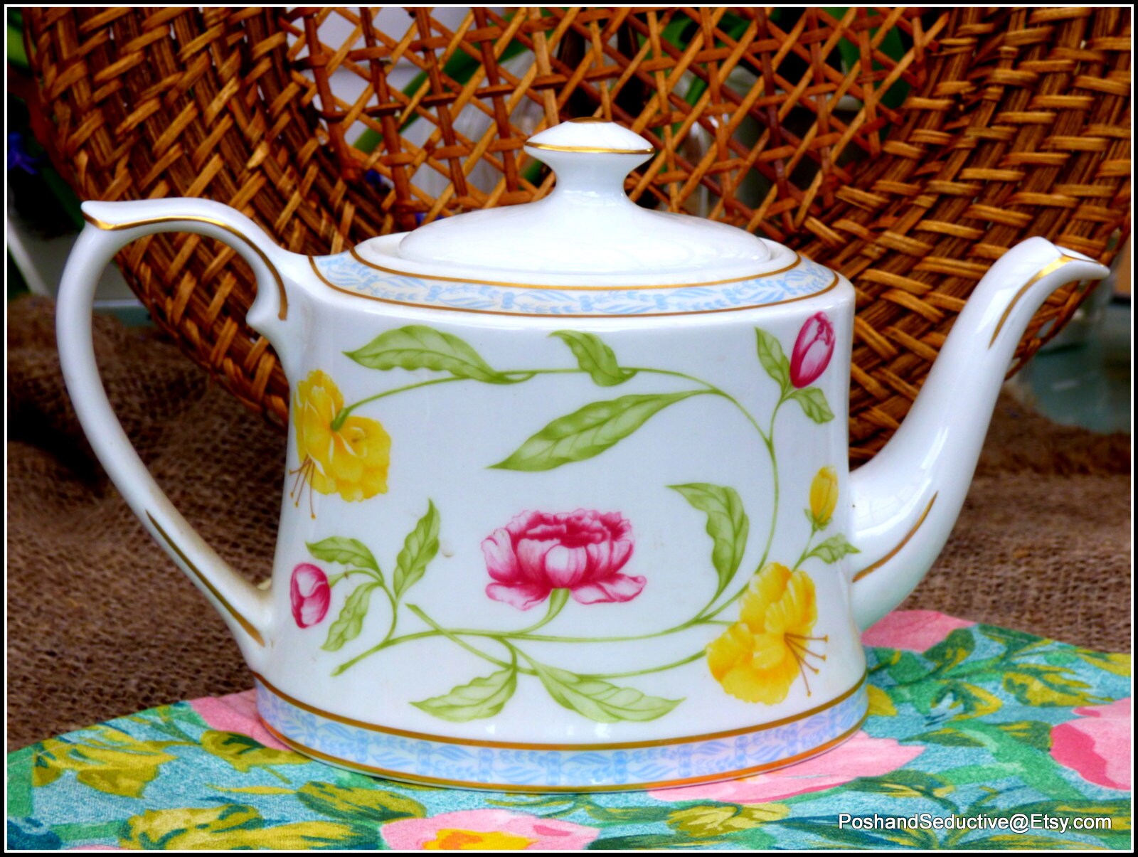English Oval Classic Traditional Teapot Replica Vintage - Etsy UK