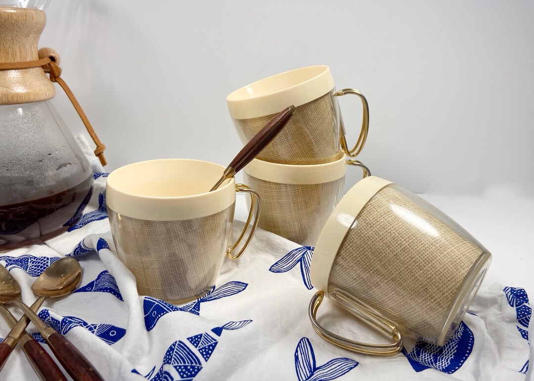 Vintage Plastic Raffia Coffee Mugs Set of Four Natural Woven Raffia ...