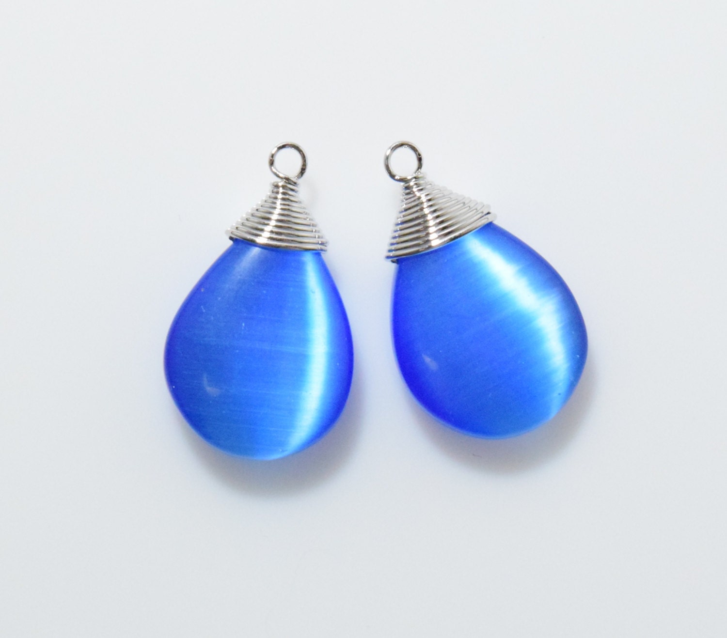 Cobalt Blue Cats Eye Gemstone Pendant . Pink Glass Pendant . Coil Bezel ...