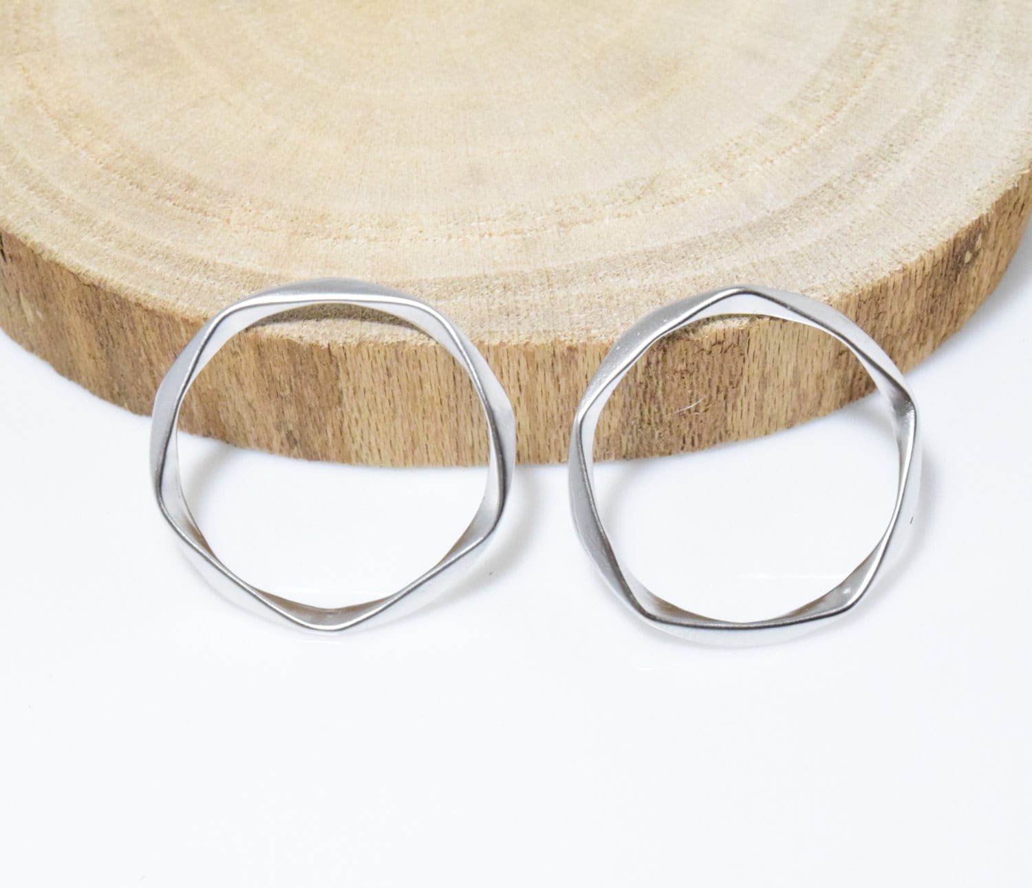 Twisted Circle Pendant large. Curved Circle Pendant . Matte - Etsy