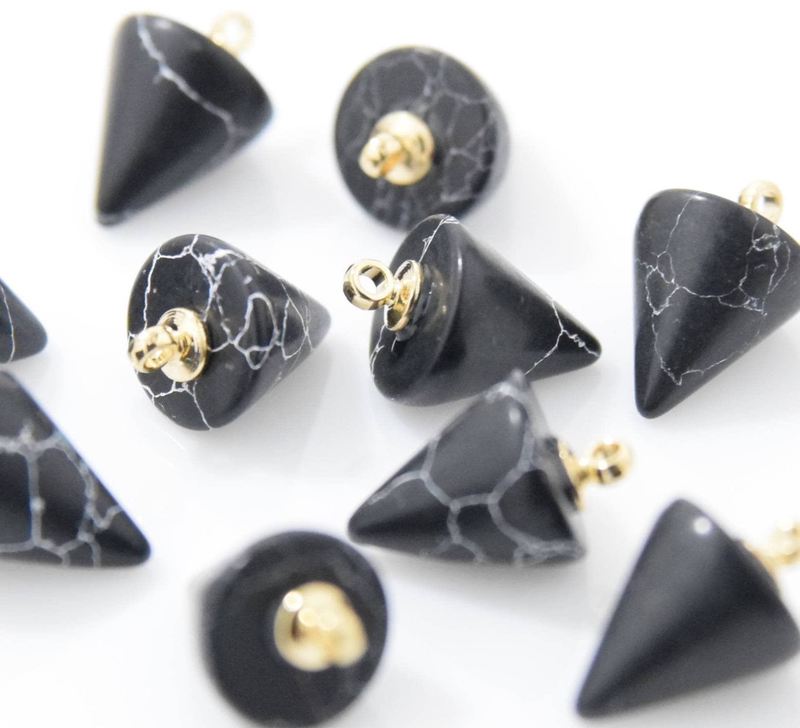 Black Howlite Horn Pendant . Turquoise Horn Pendant . Howlite | Etsy