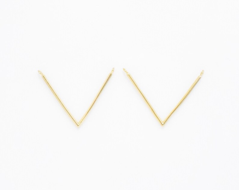 Letter V Brass Connector, Jewelry Findings, 16K Matte Gold Plated Over ...