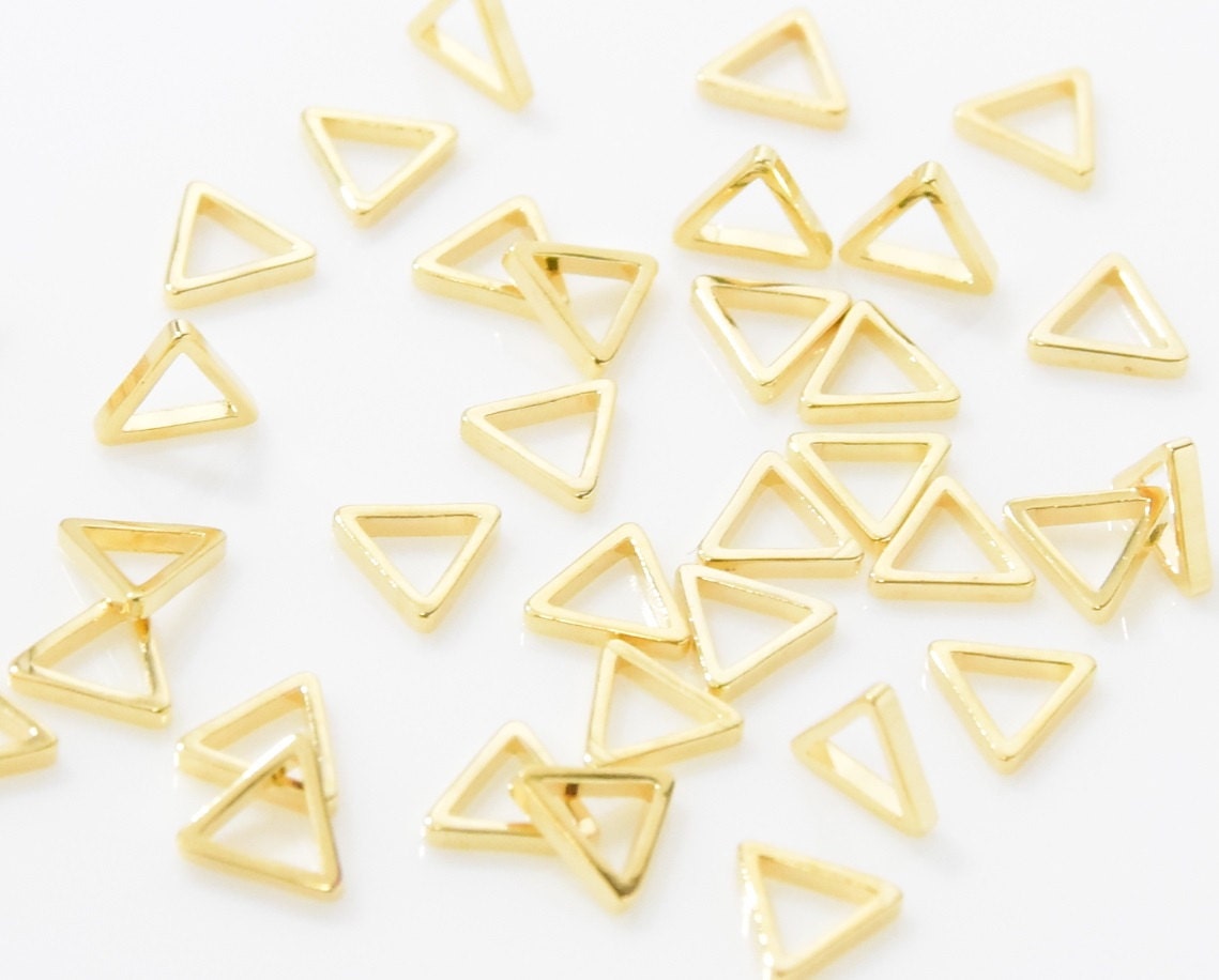 6MM Triangle Pendant . Tiny Triangle Bead . Tiny Triangle - Etsy