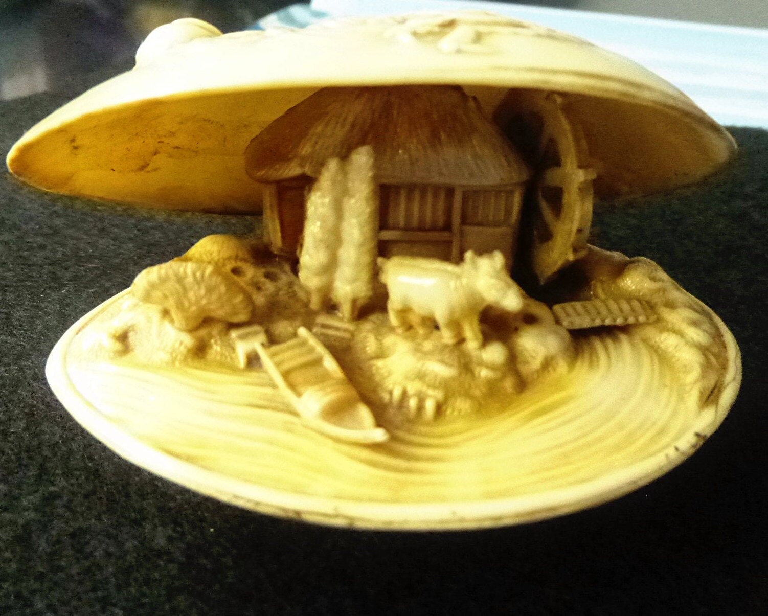 1940sjapan Celluloid Diorama Clam Shell Diorama Figurine Mini Diorama ...