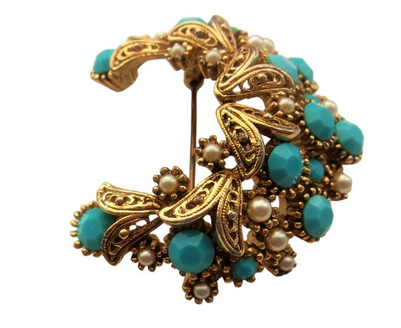 Vintage Sphinx Brooch: Turquoise Pearl, Gold-Blue Vic… - Gem