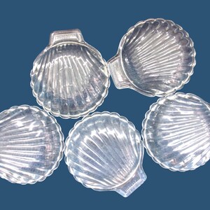 Vintage Pyrex Clear Glass Seashell Bowls for Stylish Summer ...