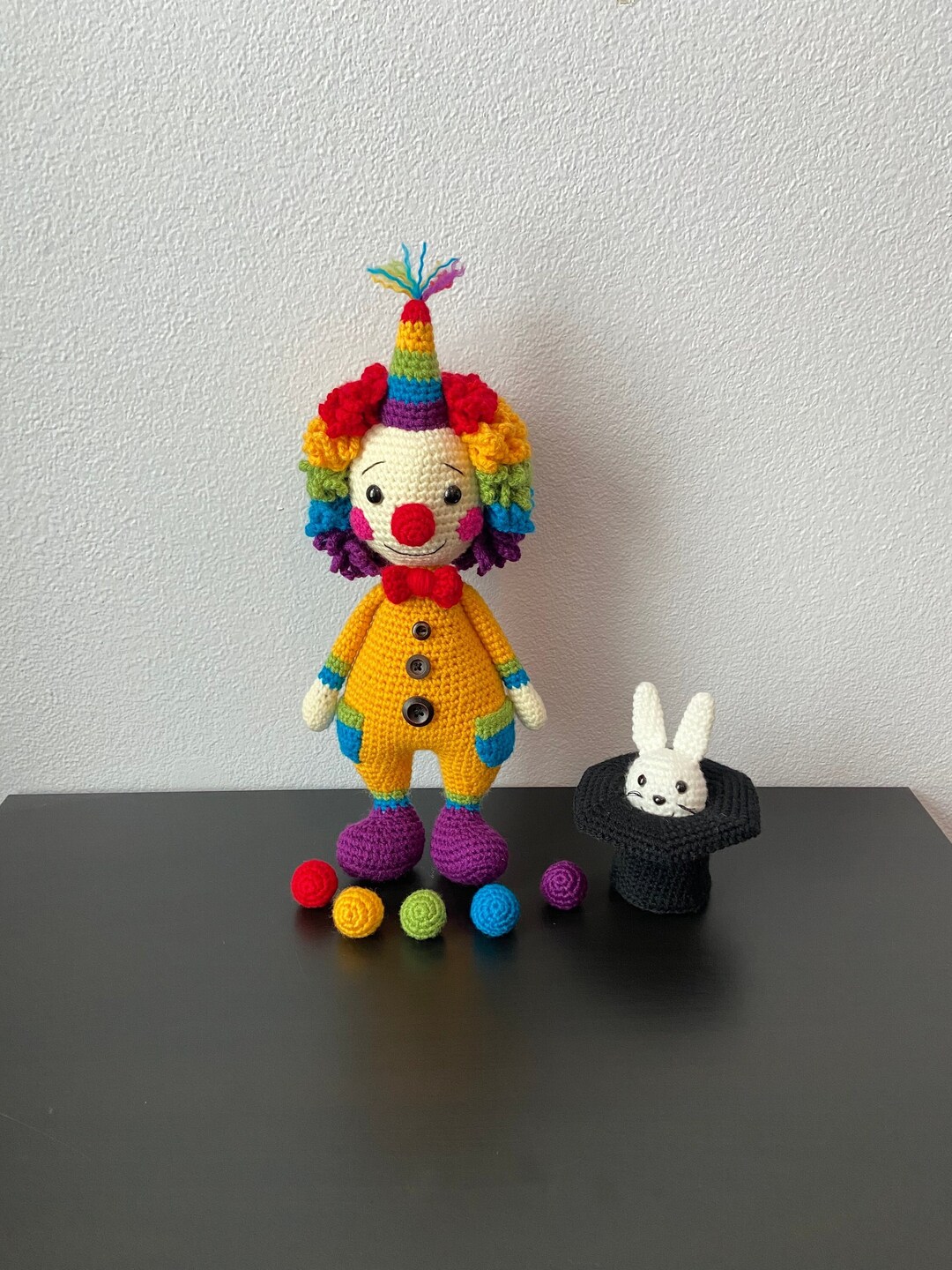 Amigurumi Clown, Rabbit, Top Hat, Juggling Balls | CROCHET PATTERNS ...