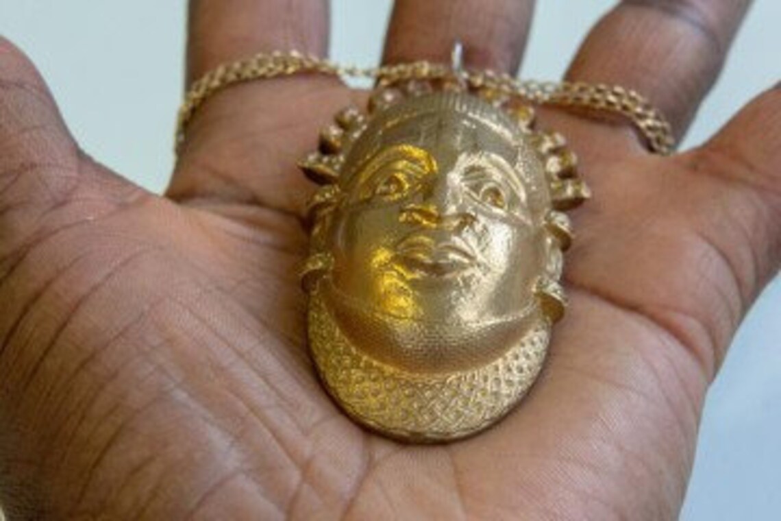 Iyoba Idia Mask Oversize Bronze Pendent - Etsy