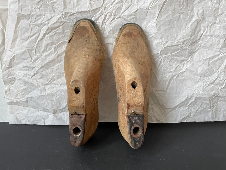 Shoe Lasts Vintage Wooden Shoe Lasts 235 Wooden Forms Shoes - Etsy